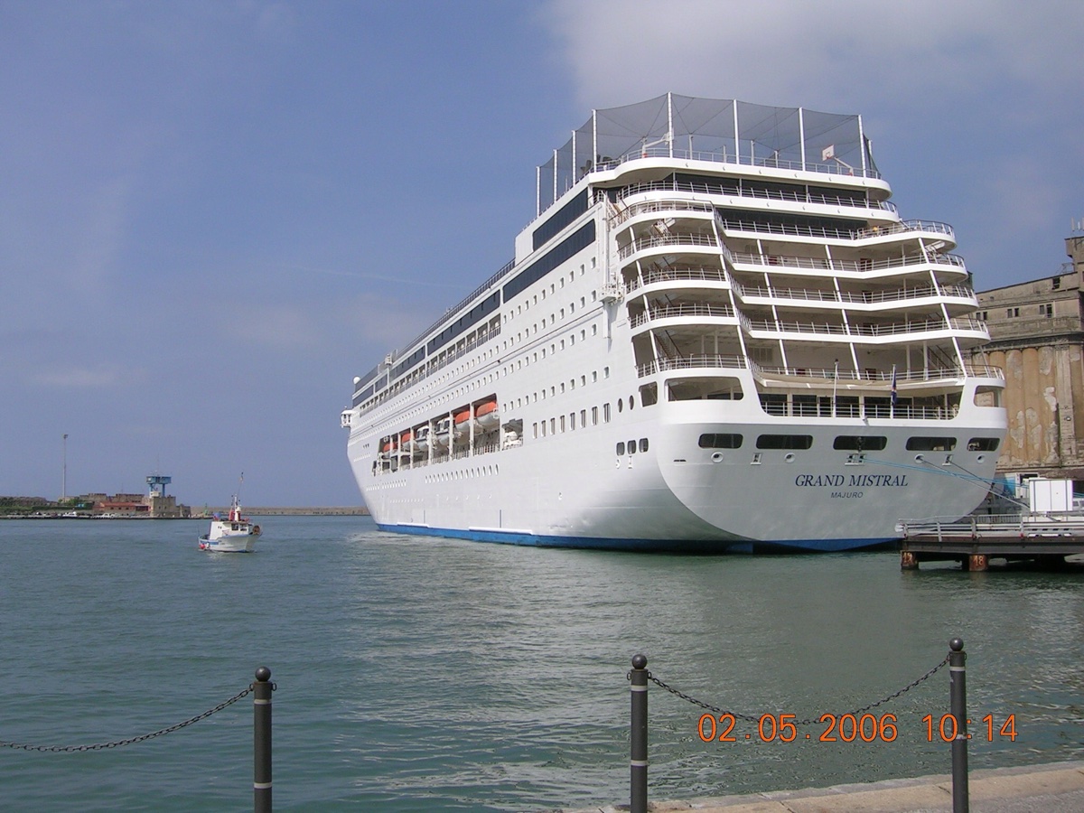 Costa neoRiviera Deck Plans - Cruiseline.com