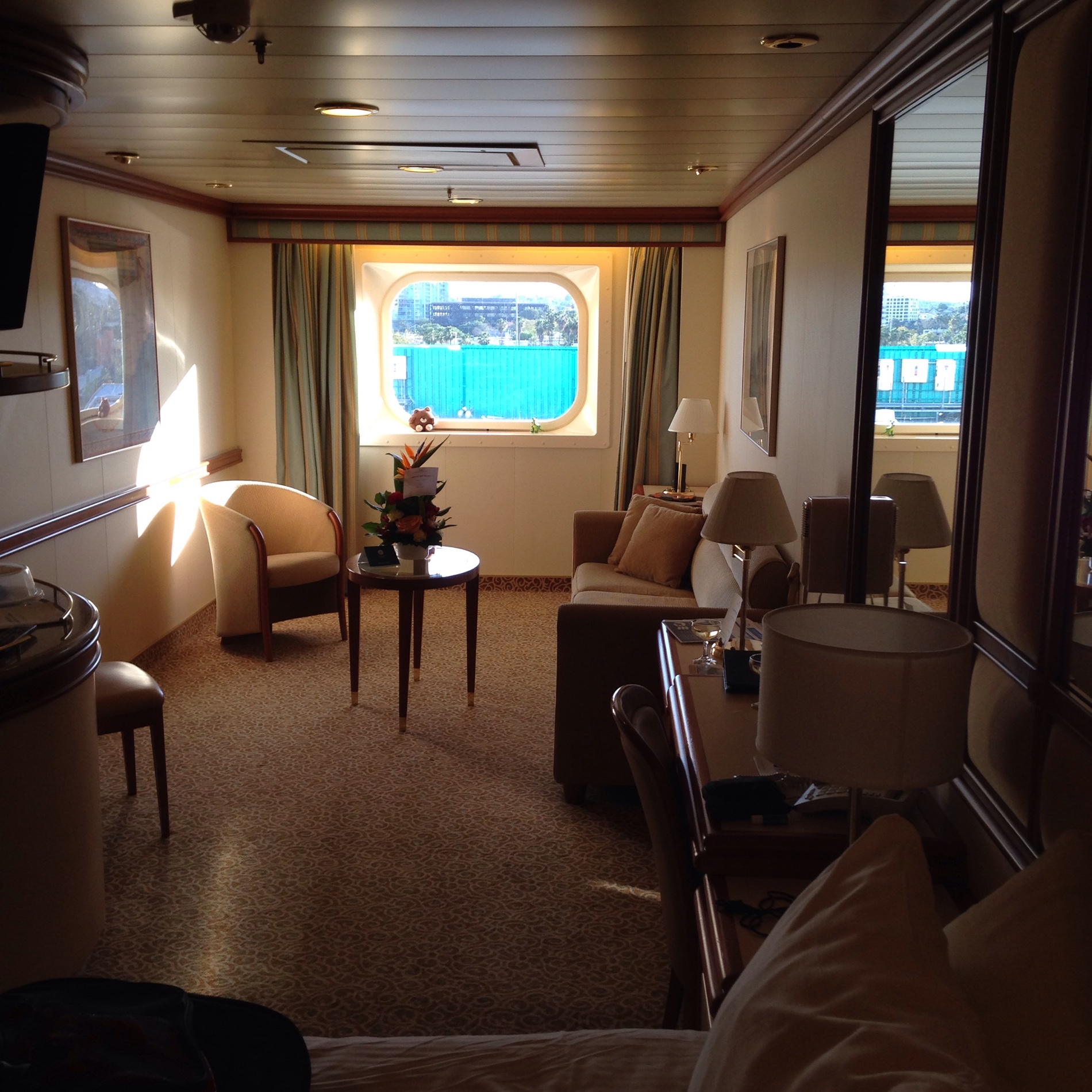 Mini-Suite (No Balcony), Cabin Category MY, Island Princess