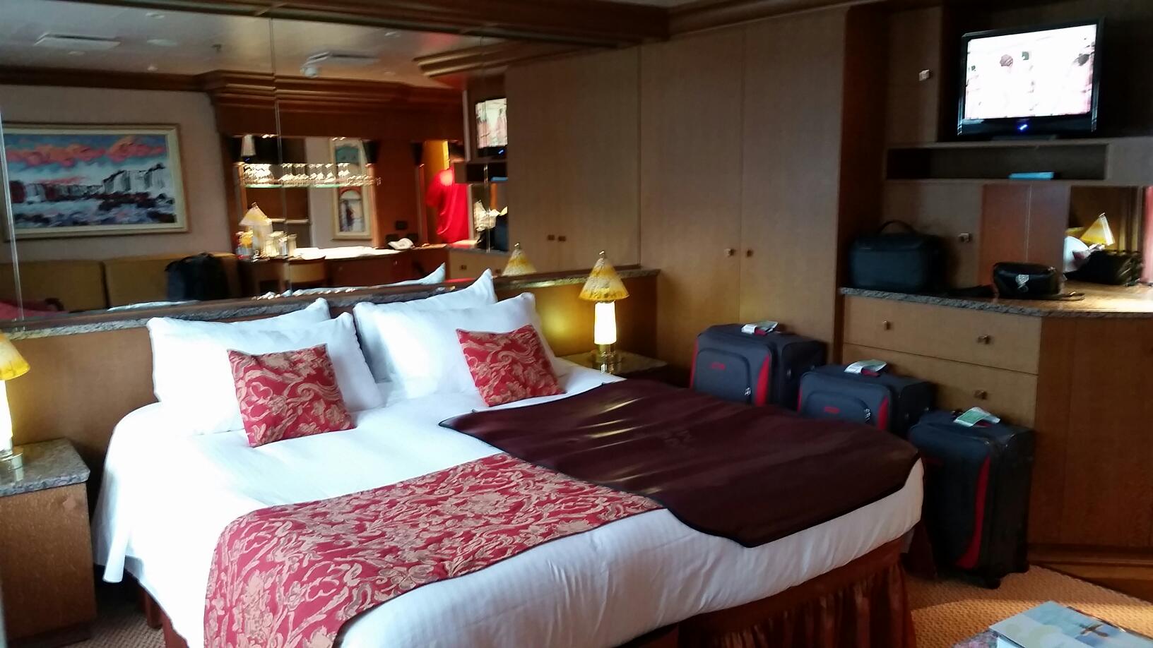 Ocean Suite, Cabin Category U3, Carnival Splendor