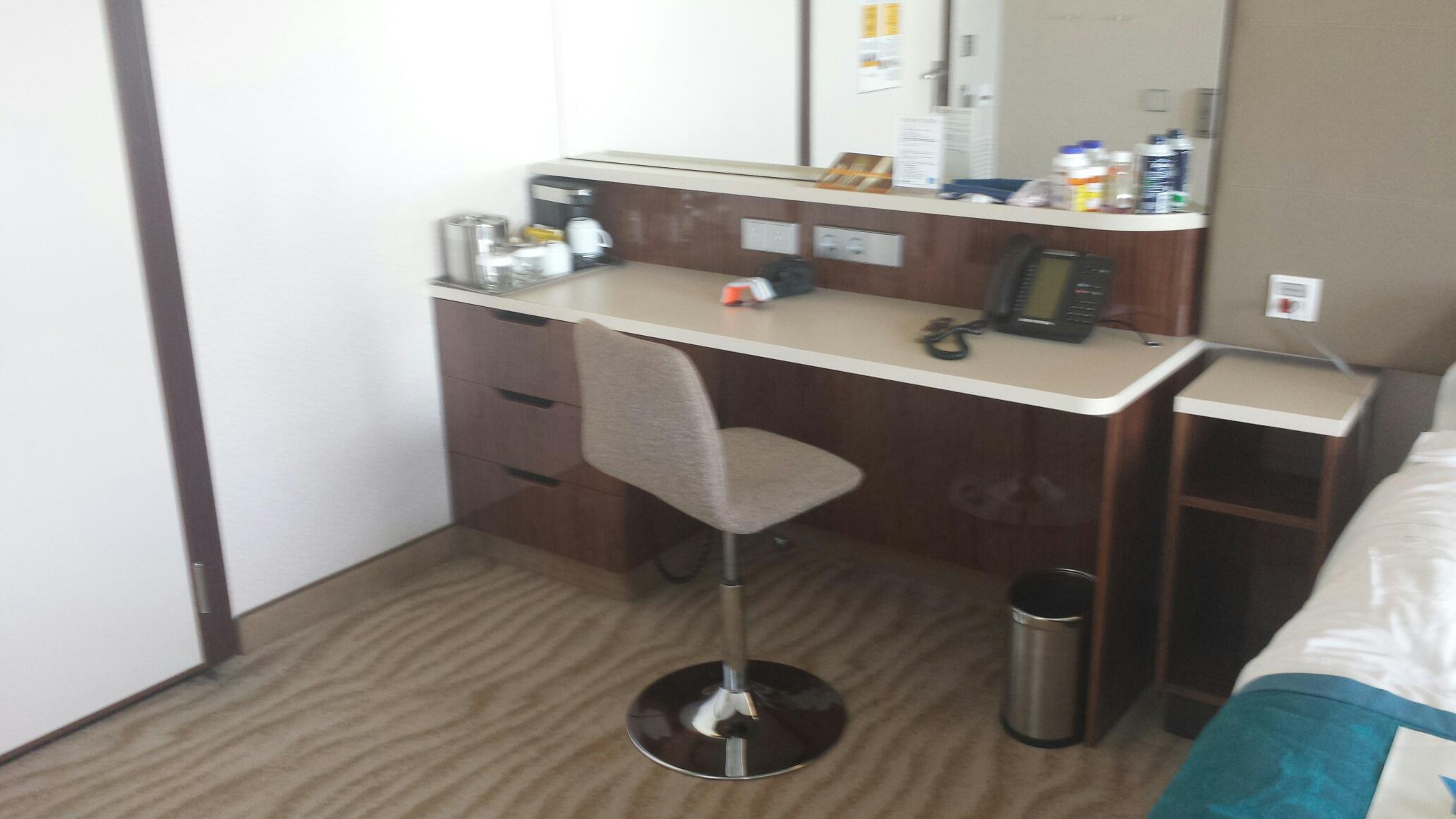 Aft-Facing Mini-Suite with Large Balcony, Cabin Category M1, Norwegian ...