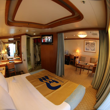 Grand Princess Cabins and Staterooms