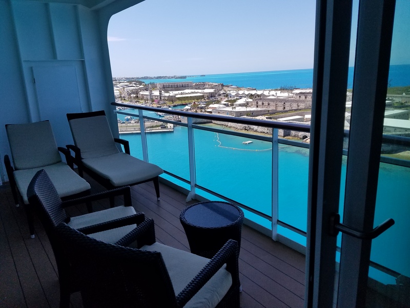 Suite 17004 on Norwegian Epic, Category H2