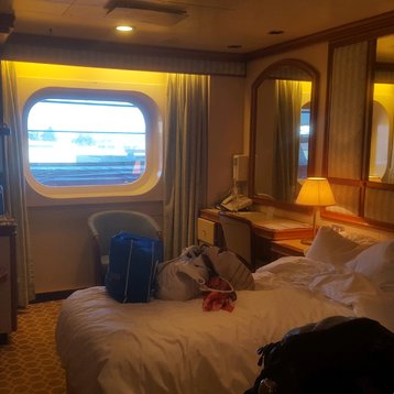 Grand Princess Cabins and Staterooms