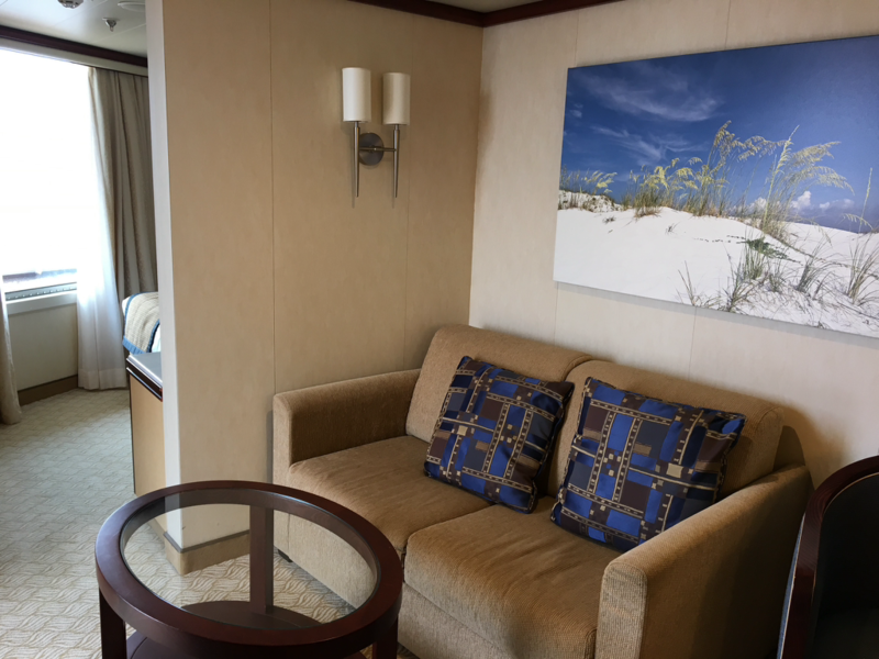Suite M108 on Regal Princess, Category M6