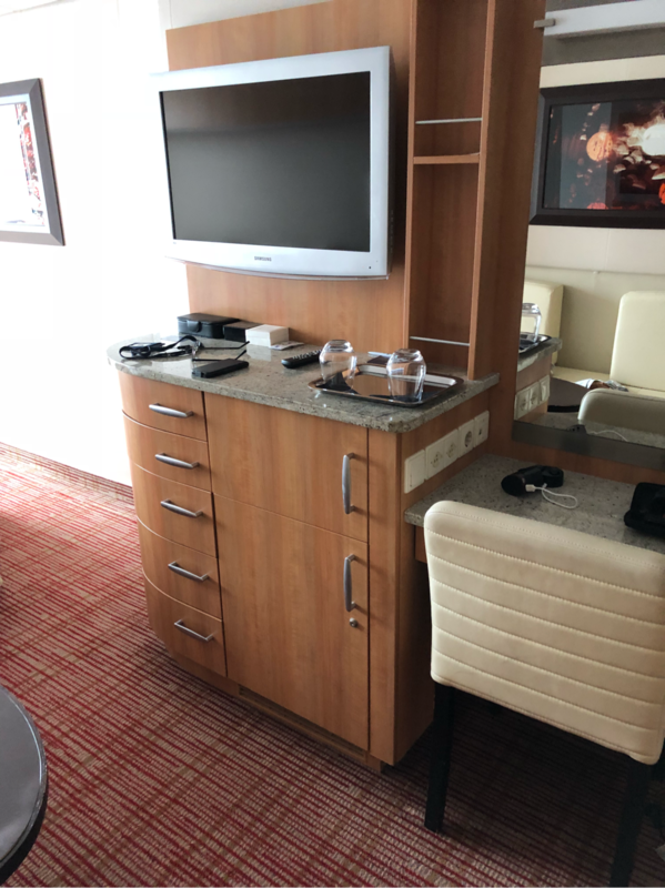 Sunset Veranda, Cabin Category S0, Celebrity Eclipse