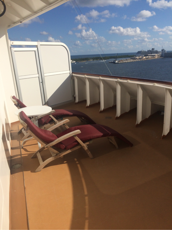 Suite L107 on Regal Princess, Category M6