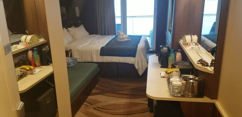 Aft-Facing Balcony Stateroom, Cabin Category BV, Norwegian Escape