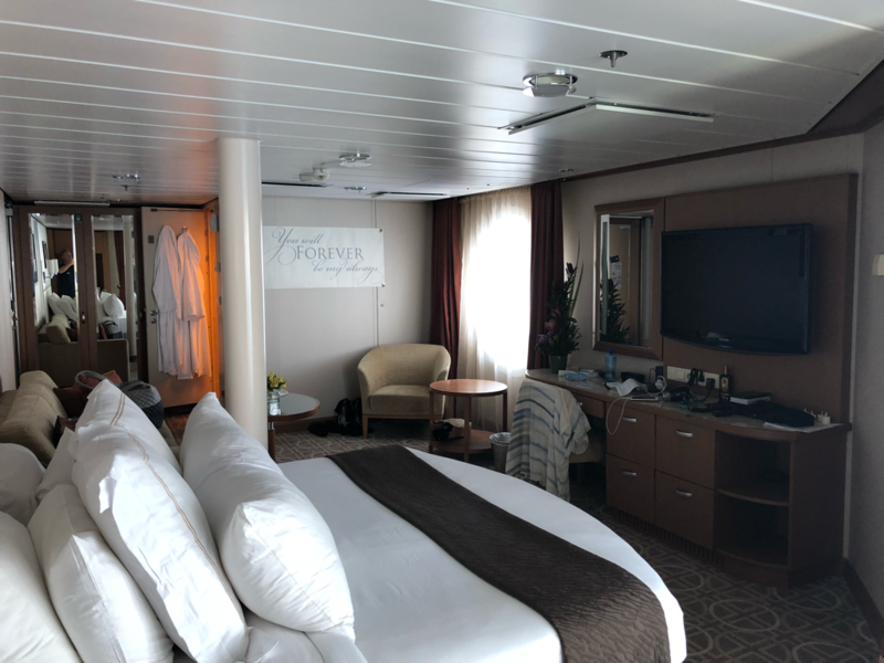 Suite 2146 on Celebrity Solstice, Category U5