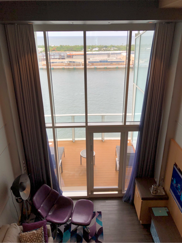 Crown Loft Suite with Balcony, Cabin Category L1, Harmony of the Seas
