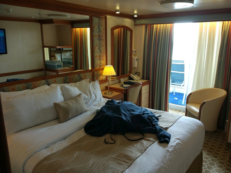 Balcony Cabin B106 on Sapphire Princess, Category T3