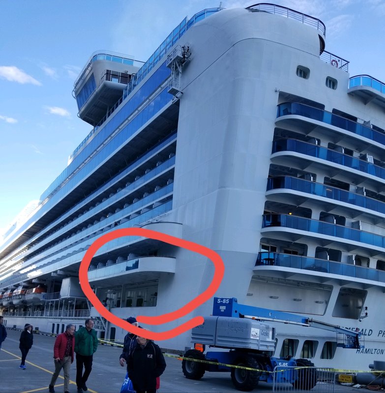 Suite E730 on Emerald Princess, Category M*