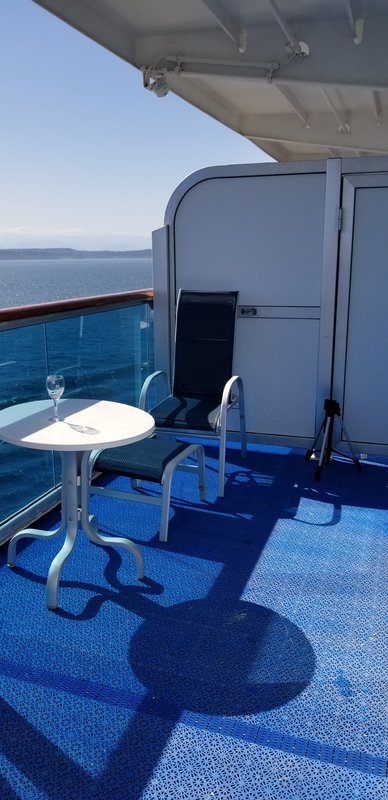 Suite E730 on Emerald Princess, Category M*