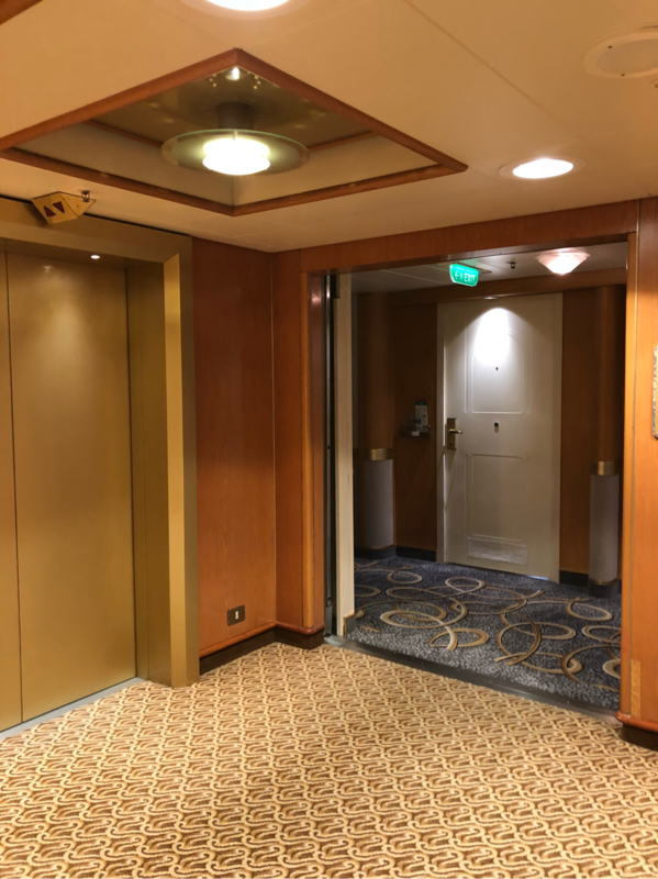 Premium Balcony Stateroom, Cabin Category B2, Grand Princess