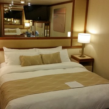 Caribbean Princess Cabins and Staterooms