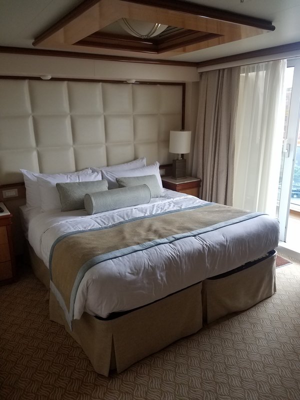 Suite B735 on Regal Princess, Category V6
