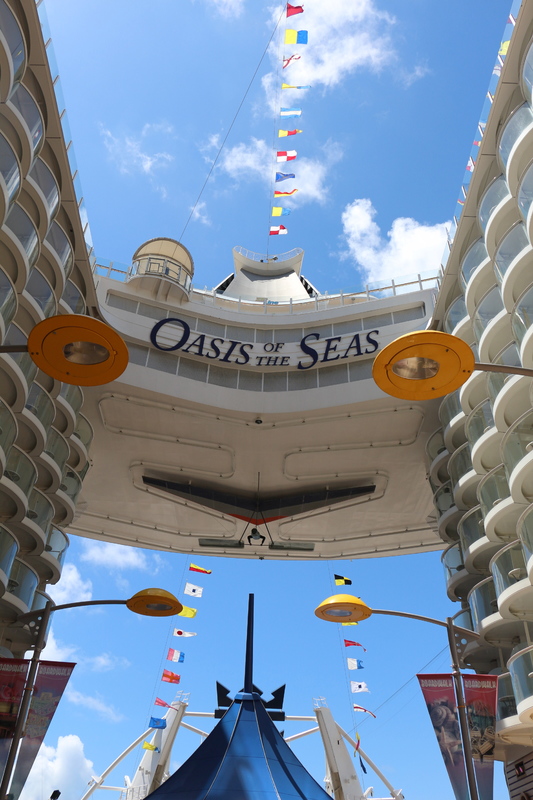 Oasis of the Seas - Reviews and Photos