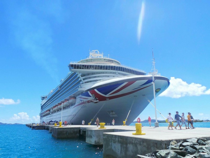 Azura - Reviews and Photos