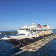 Disney Dream Cruise Ship - Reviews and Photos - Cruiseline.com