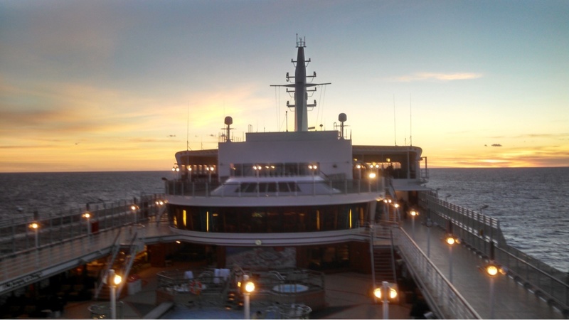 Queen Elizabeth Features and Amenities