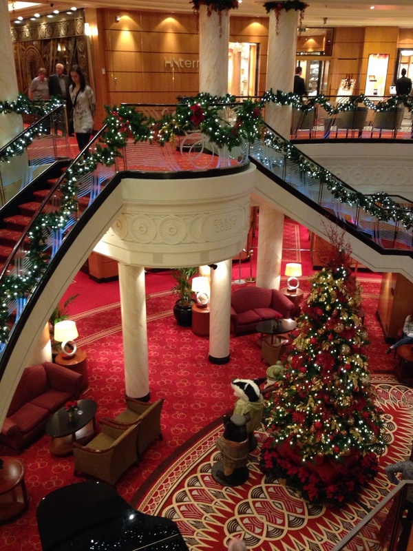 Queen Mary 2 - Reviews and Photos