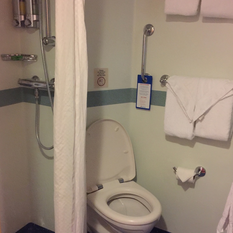 Deluxe Oceanview Stateroom, Cabin Category 6N, Carnival Magic