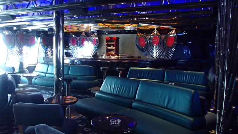 Carnival Glory Features and Amenities