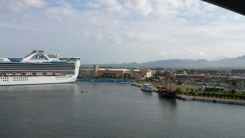 Grand Princess Cabins and Staterooms