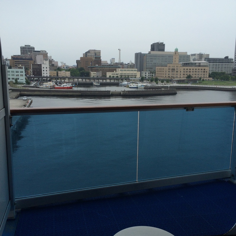 Premium Balcony Stateroom, Cabin Category B4, Diamond Princess