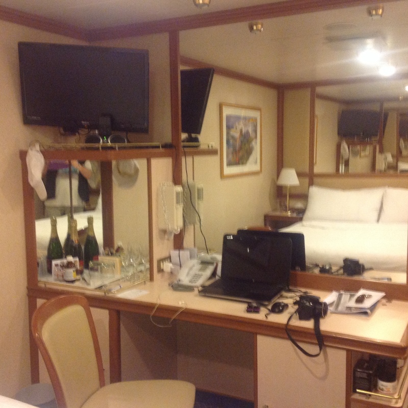 Interior Stateroom, Cabin Category ID, Emerald Princess