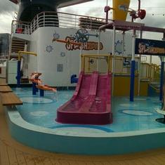 Carnival Legend Features and Amenities - Cruiseline.com
