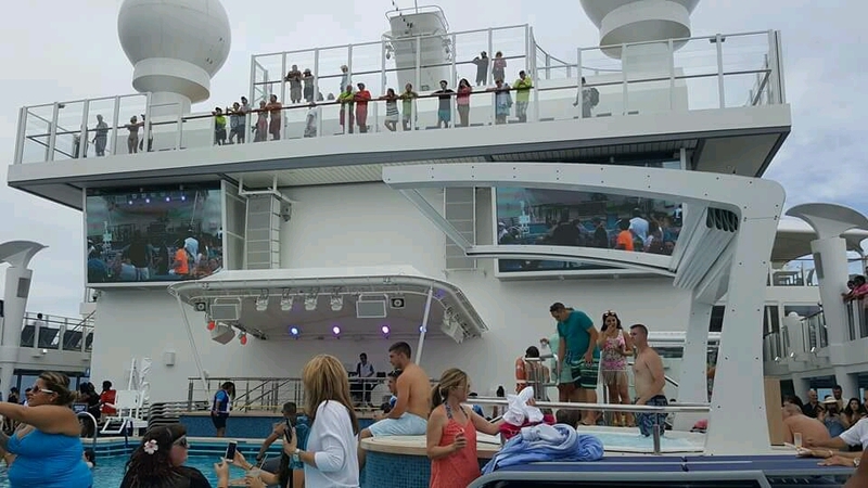 Norwegian Escape Features and Amenities