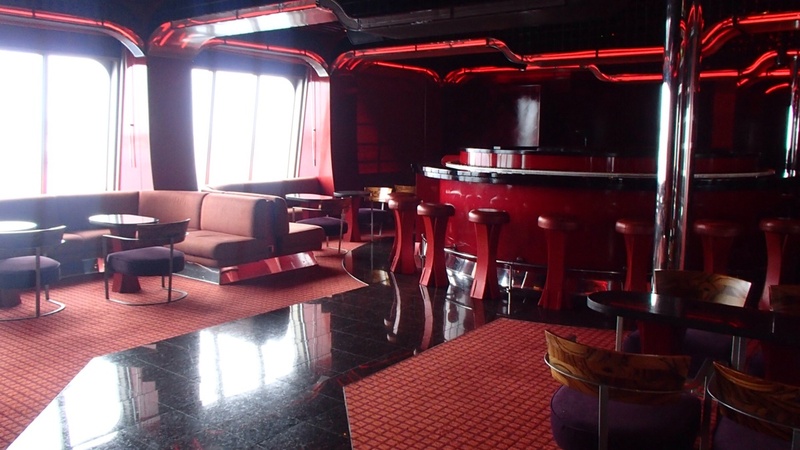 Carnival Glory Features and Amenities