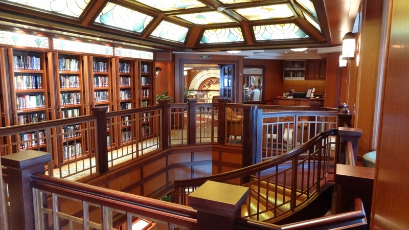 Queen Elizabeth Features and Amenities