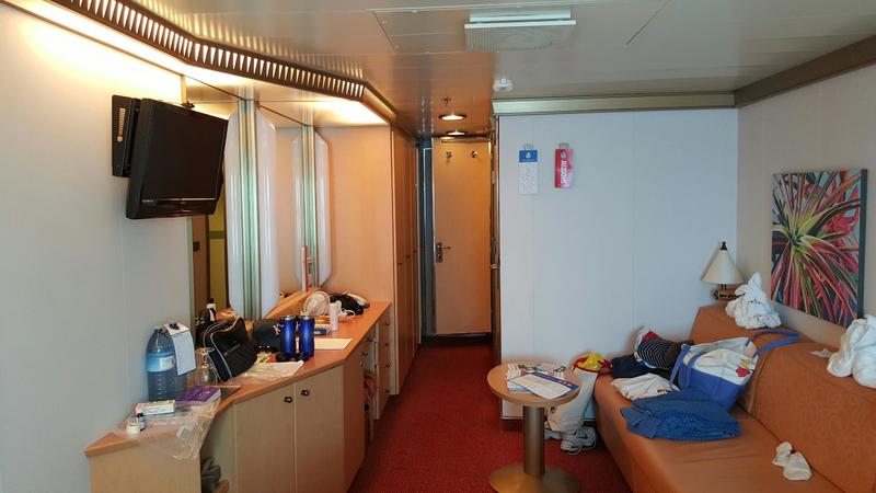 Deluxe Oceanview Stateroom, Cabin Category 6L, Carnival Magic